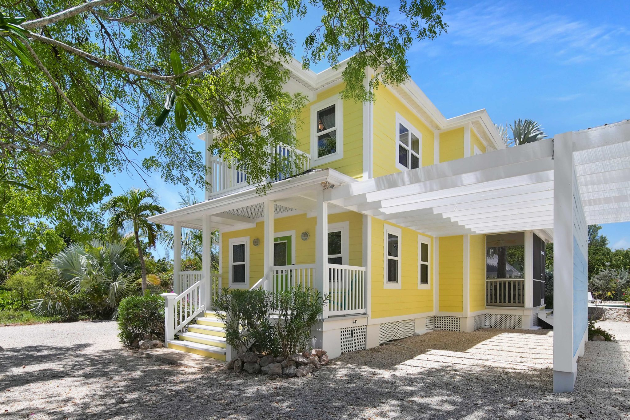 Seacliff Yellow Located in Cottage - Cayman Islands Real Estate, Luxury ...